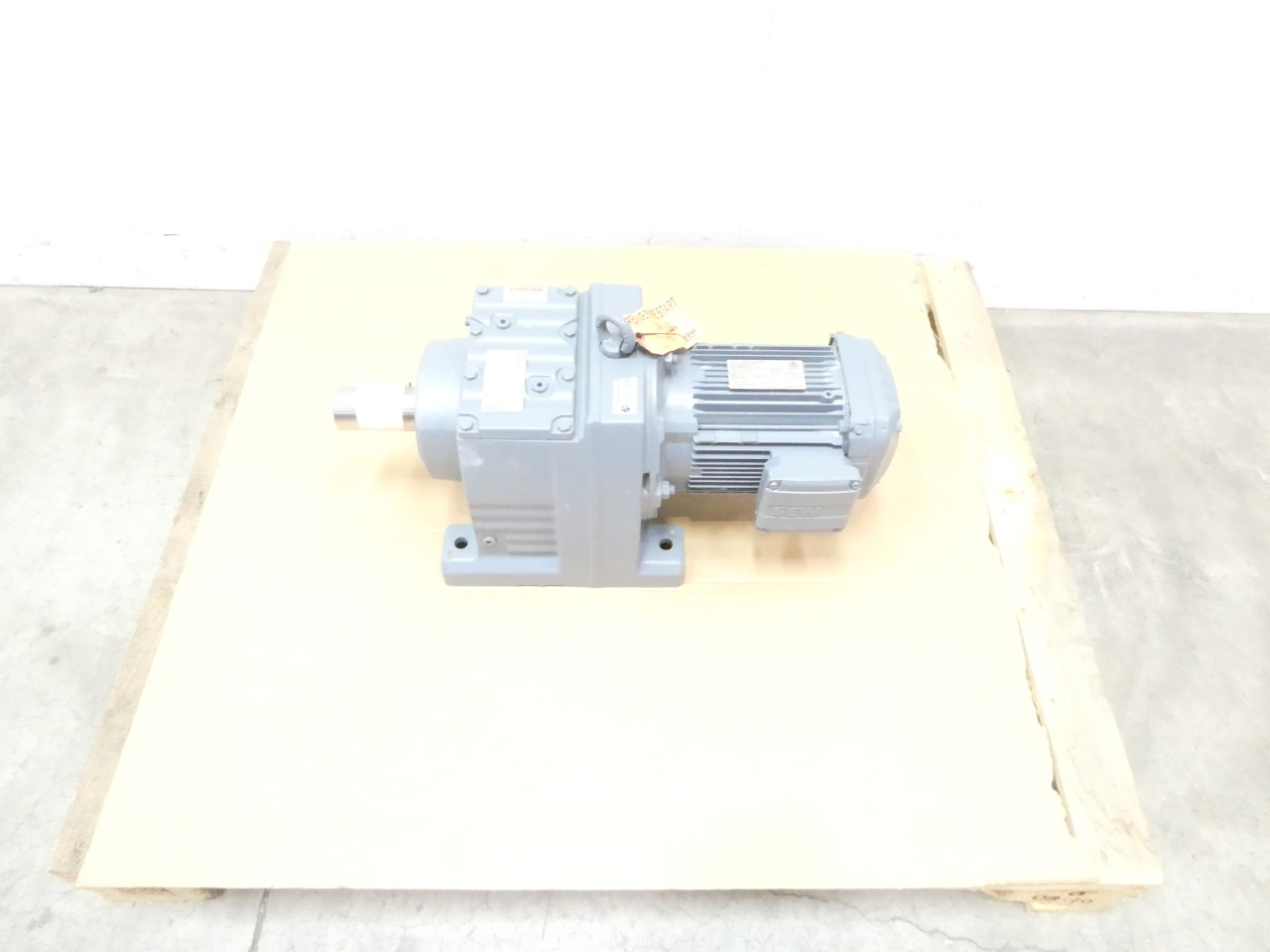 SEW EURODRIVE R87 DRN90L4/RI